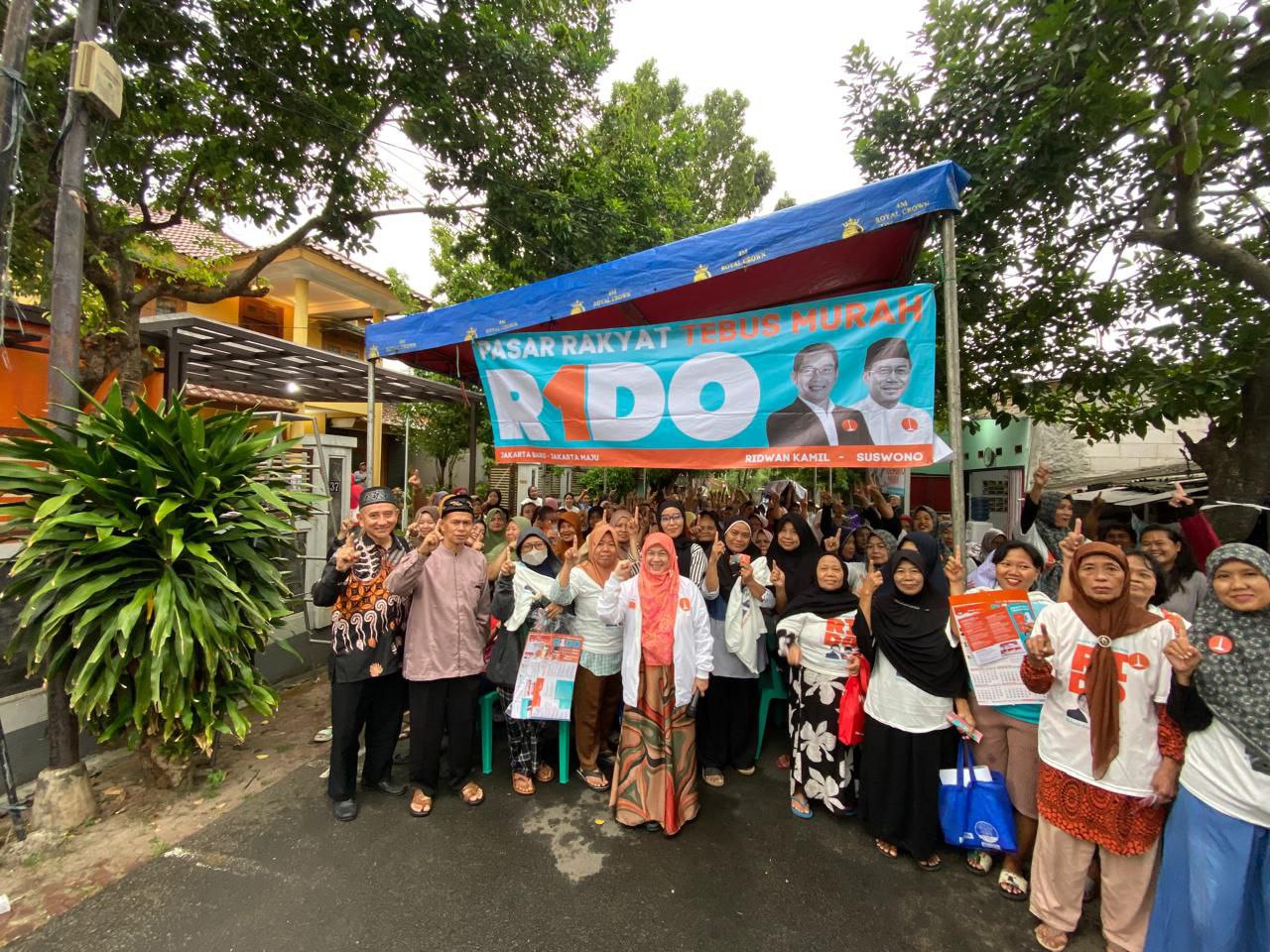 Pasar Rakyat Tebus Murah: Bersama PKS, Relawan RIDO Hadir untuk ...